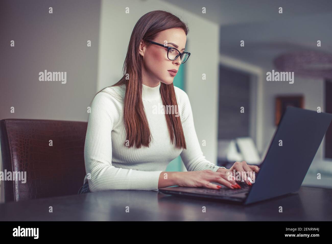 Eyeglasses focused hi-res stock photography and images - Alamy