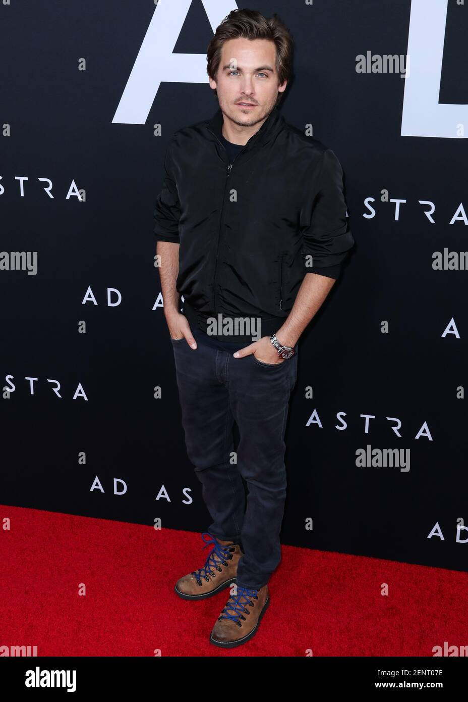 HOLLYWOOD, LOS ANGELES, CALIFORNIA, USA - SEPTEMBER 18: Actor Jeremy ...
