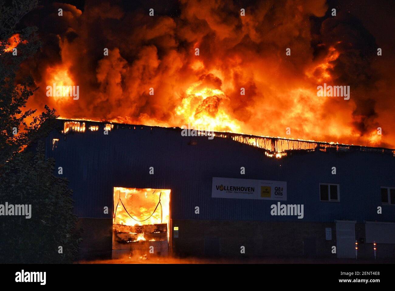 TILBURG, Netherlands, 20-09-2019, dutchnews, , Very large fire on an ...