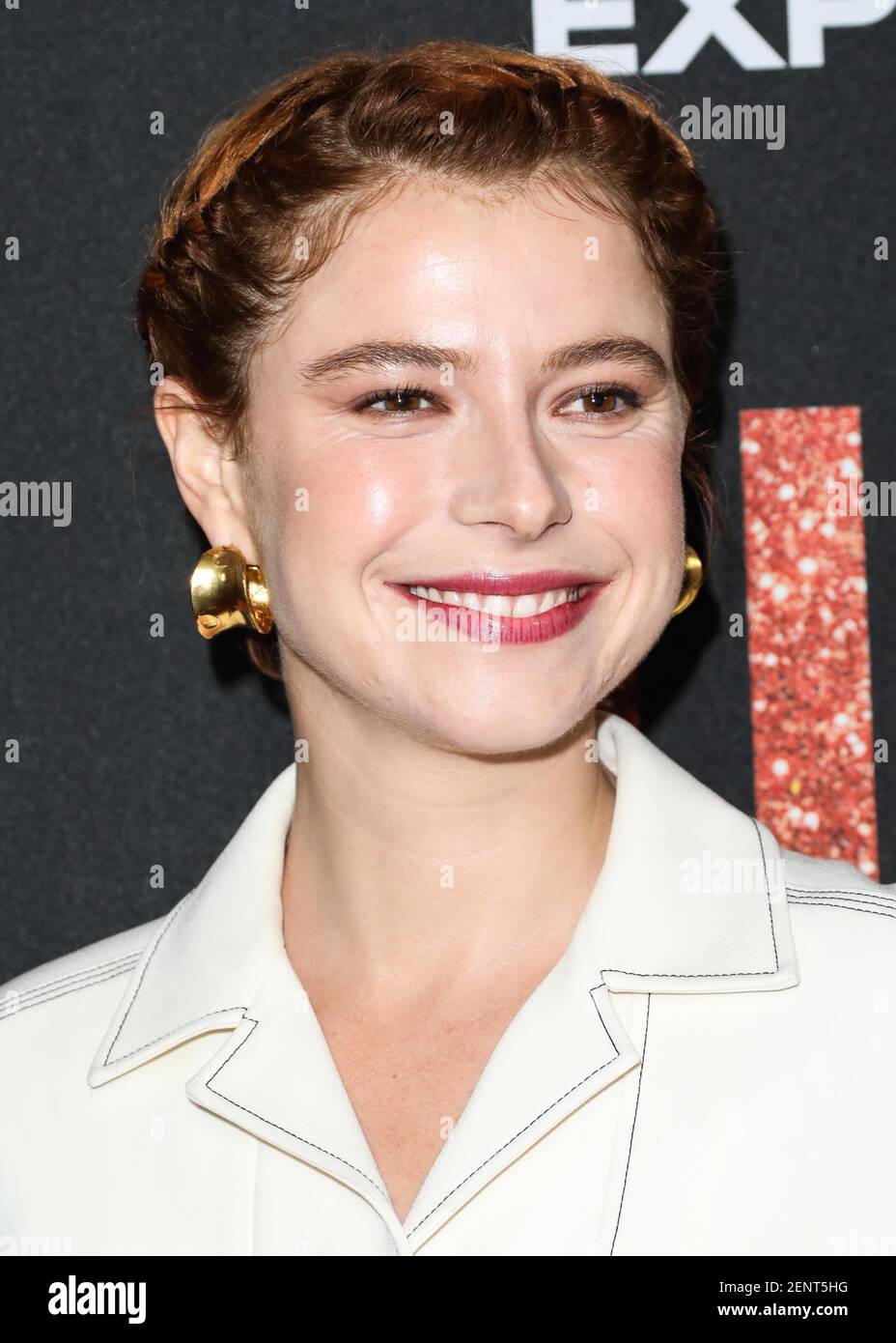 BEVERLY HILLS, LOS ANGELES, CALIFORNIA, USA - SEPTEMBER 19: Actress ...