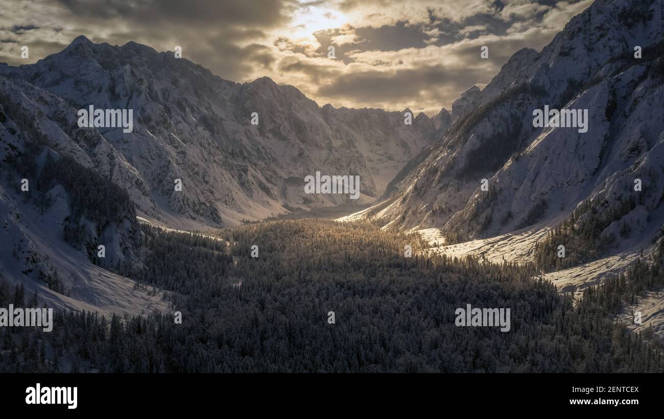 Cinematic mountain aerial hi-res stock photography and images - Alamy