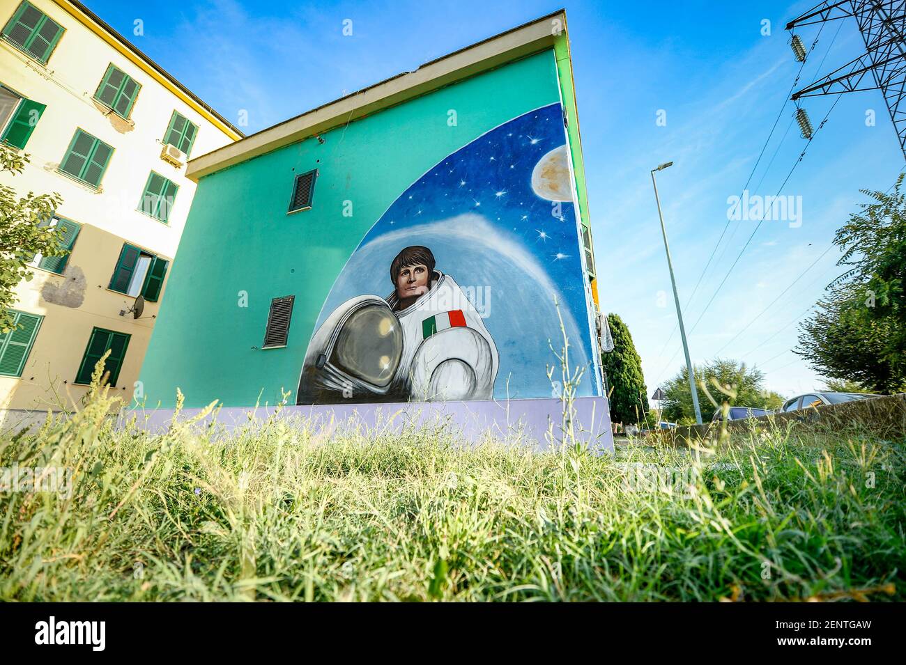 Graffiti and street art in honor of Samantha Cristoforetti in the ...