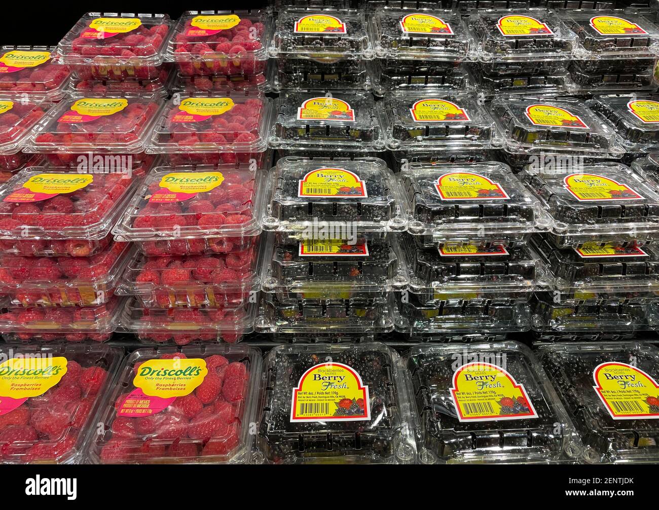 Raspberries in plastic package hi-res stock photography and images - Alamy