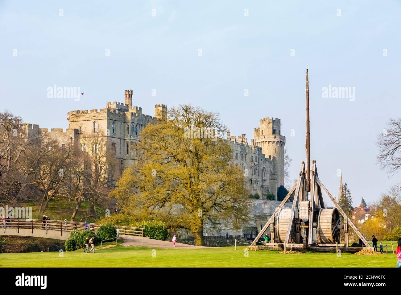 Reproduction of a trebuchet, a medieval siege machine, at Warwick ...