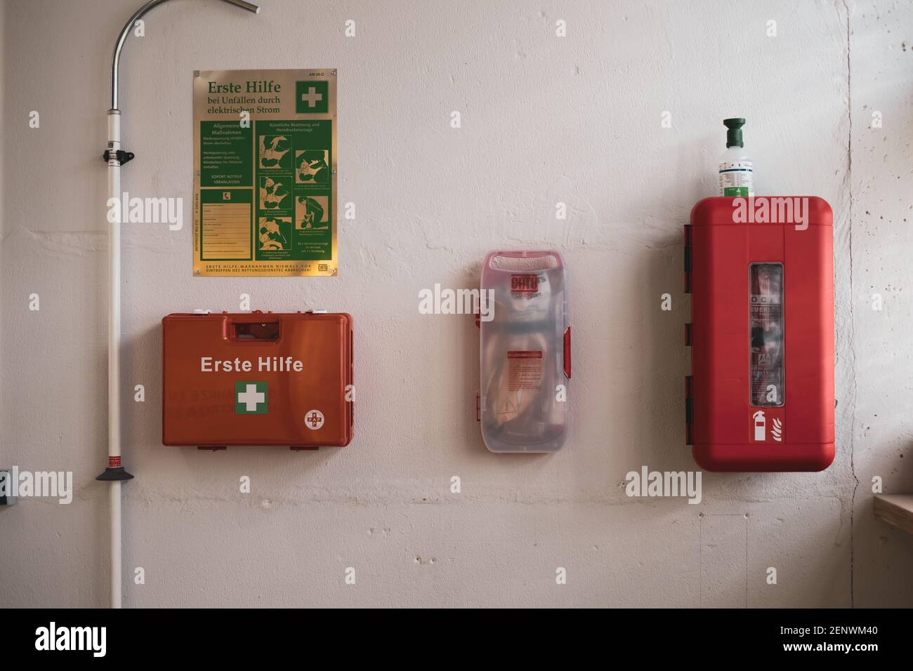 Safety sign hospital wall hi-res stock photography and images - Alamy