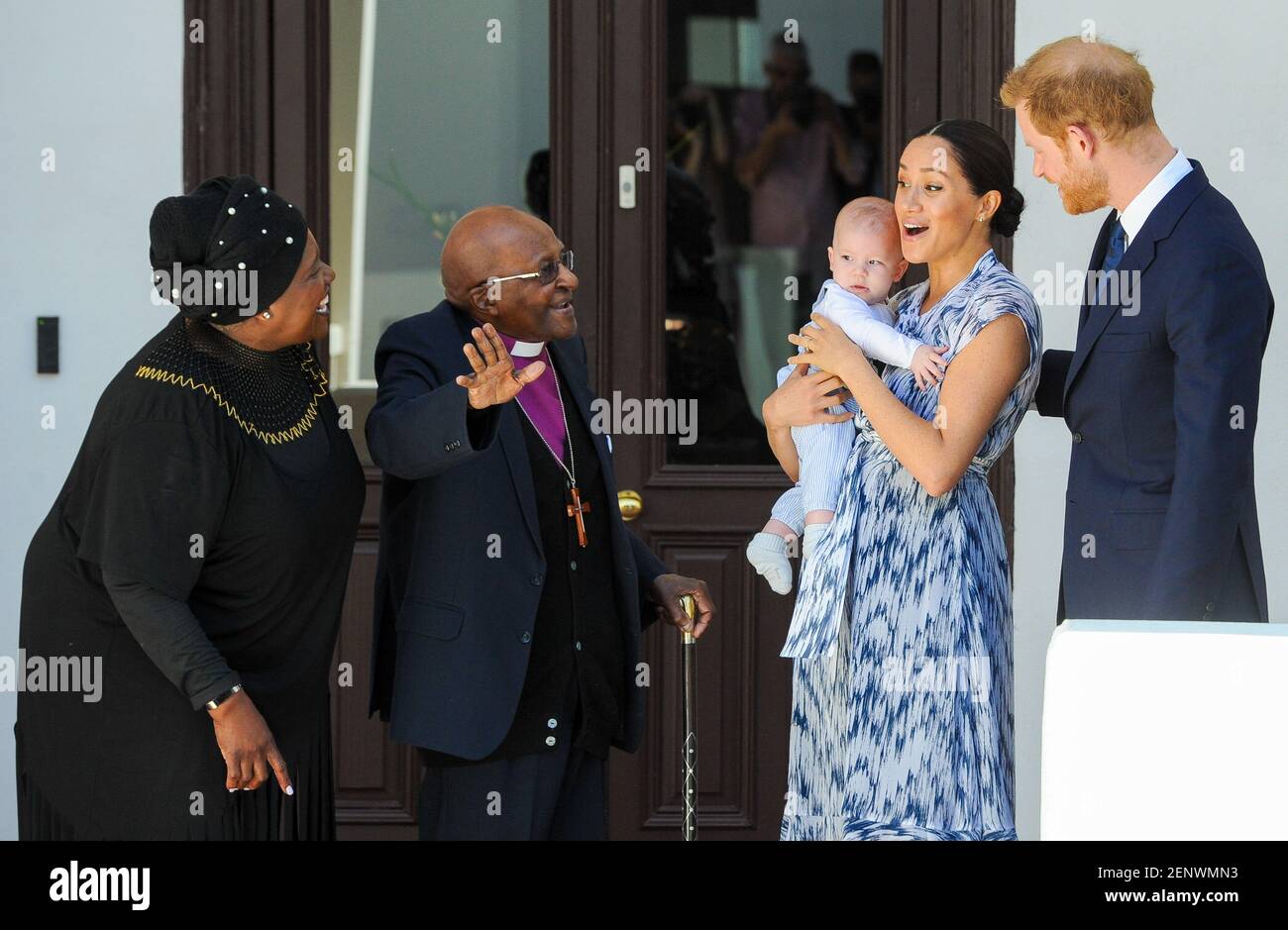 Prince Harry and Meghan Duchess of Sussex, holding baby Son Archie ...