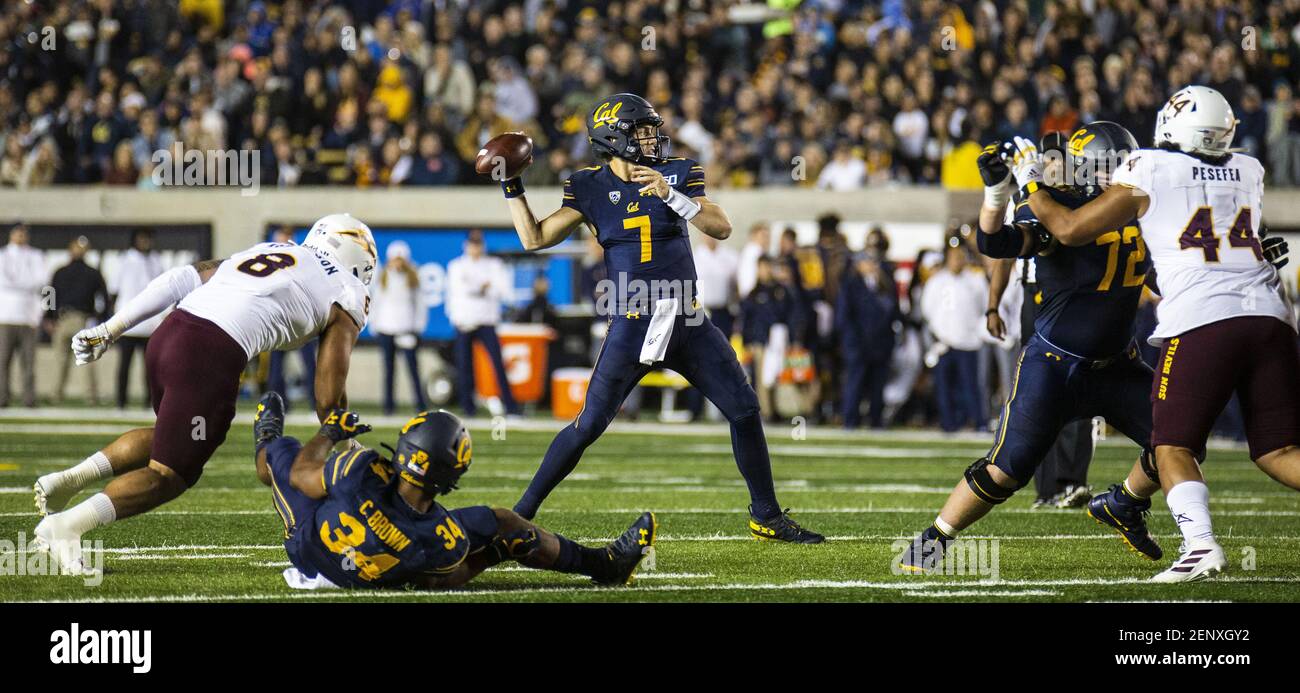 Sept 27 2019 - Berkeley CA, U.S.A. California quarterback Chase Garbers ...
