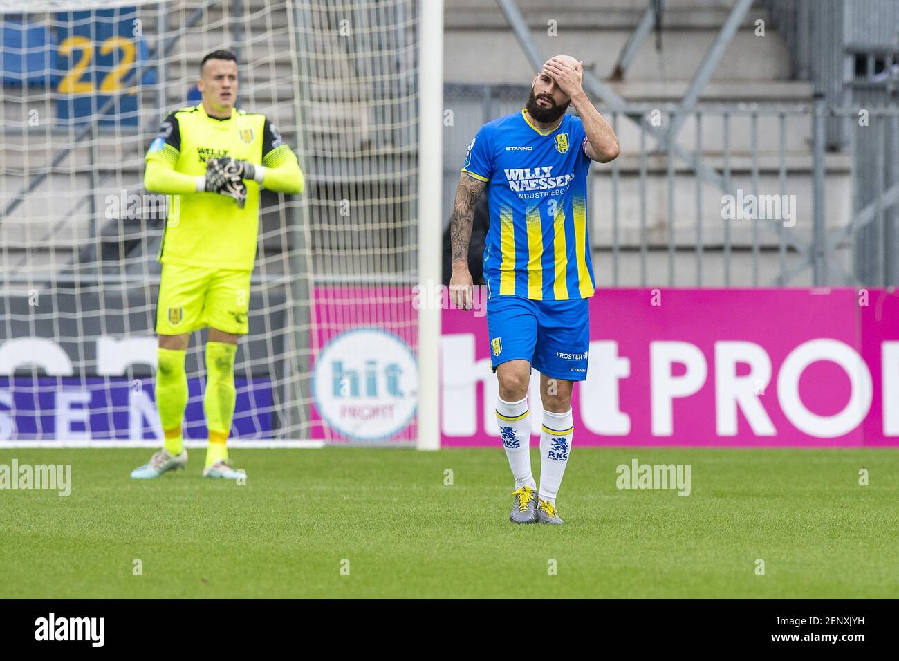 WAALWIJK, 29-09-2019 Mandemakers stadion , Dutch Eredivisie Football ...