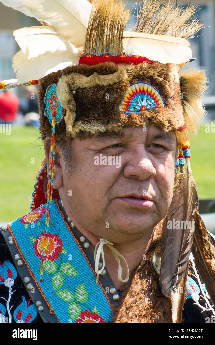 Canadian First Nations member: Indian man in national costume in the ...