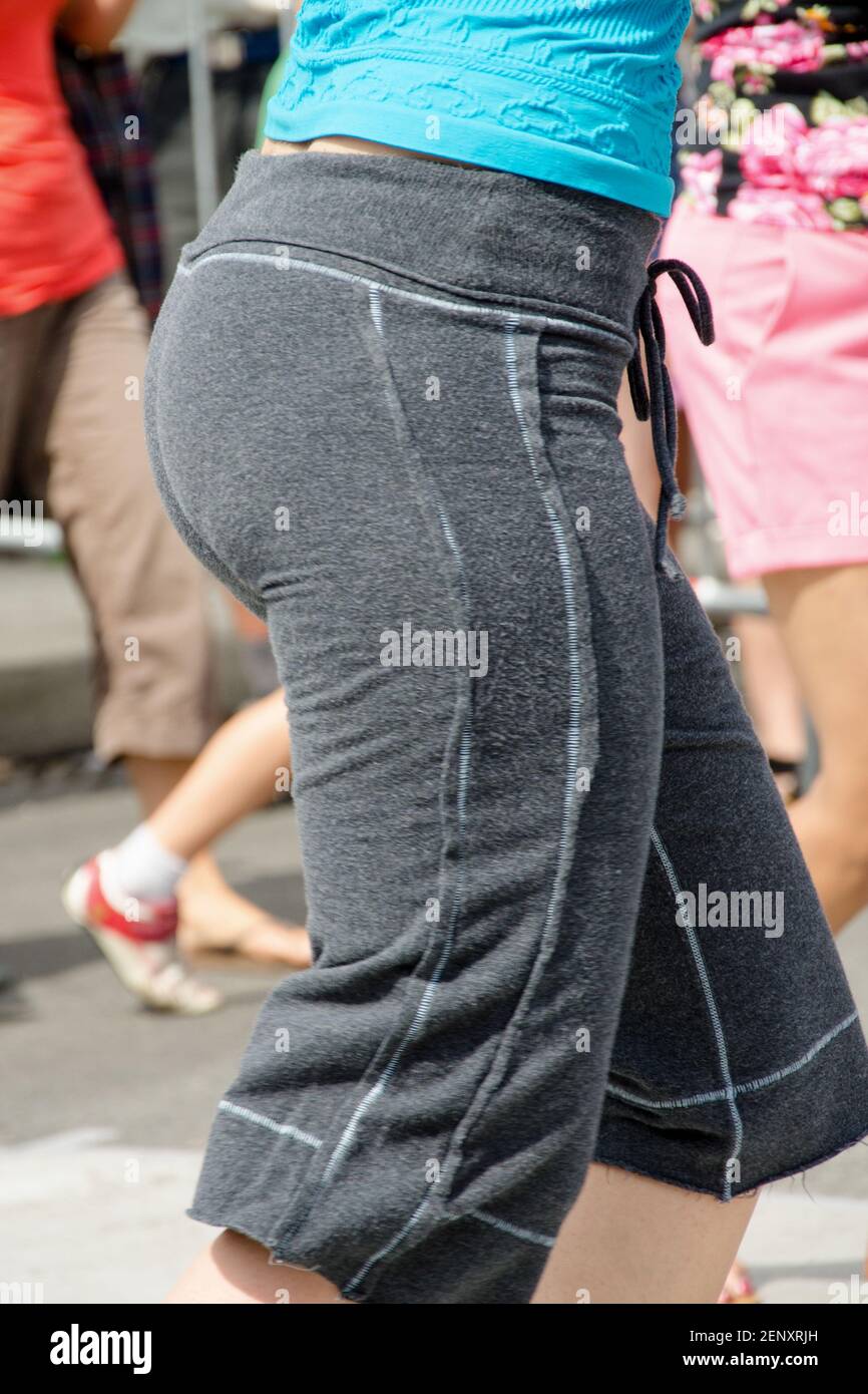 Salsa on St. Saint Clair Festival Scenes: Womanís derriere and legs in ...