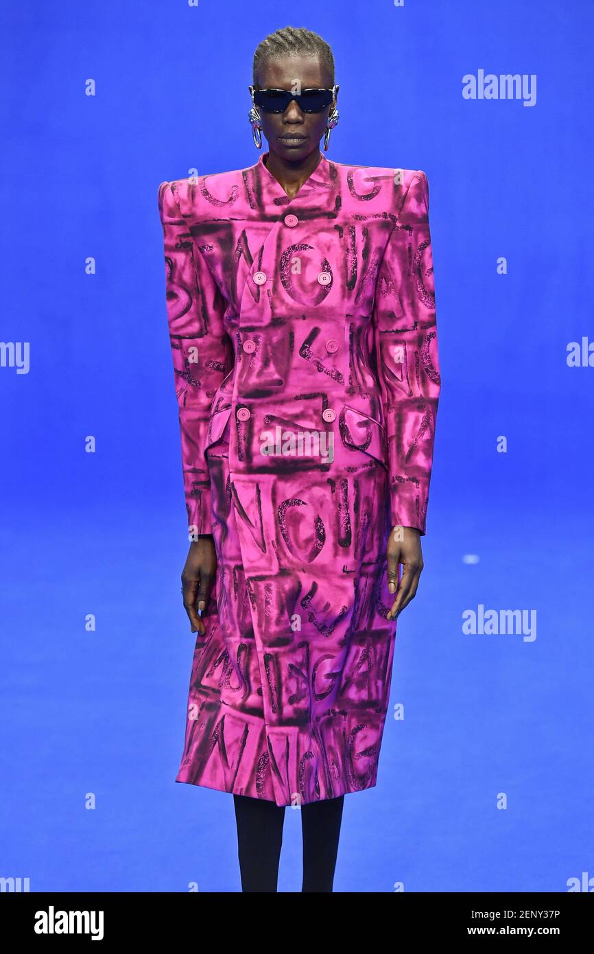 Model Sarah Batt walking on the runway during the Balenciaga Ready to ...