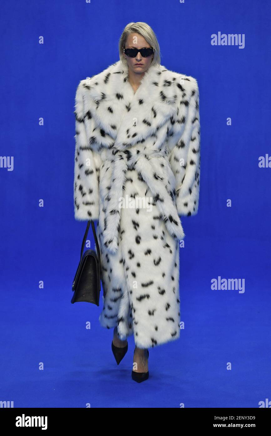 Model Stephanie walking on the runway during the Balenciaga Ready to ...