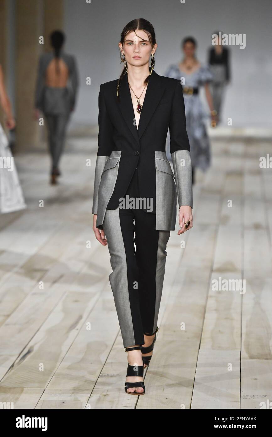 Model Lara Mullen walking on the runway during the Alexander McQueen ...