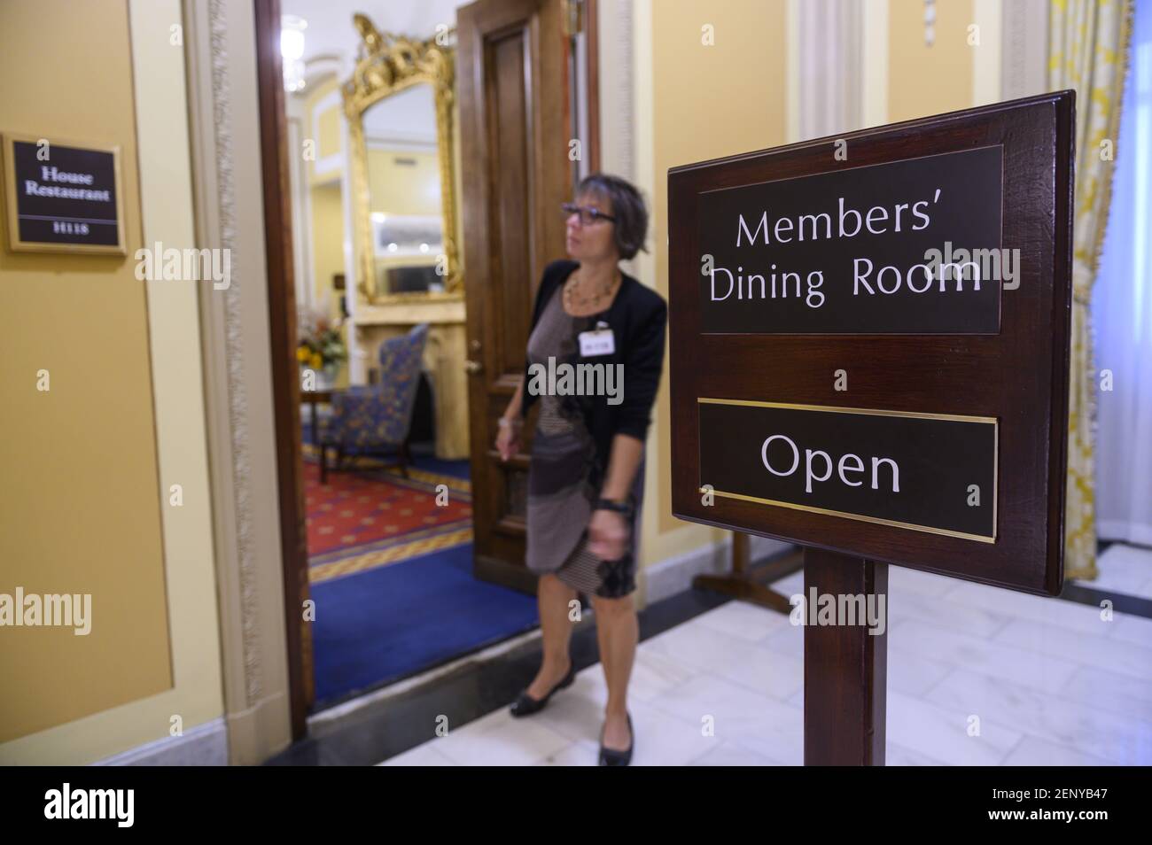 UNITED STATES - OCTOBER 1: The House MembersÕ Dining Room in the ...