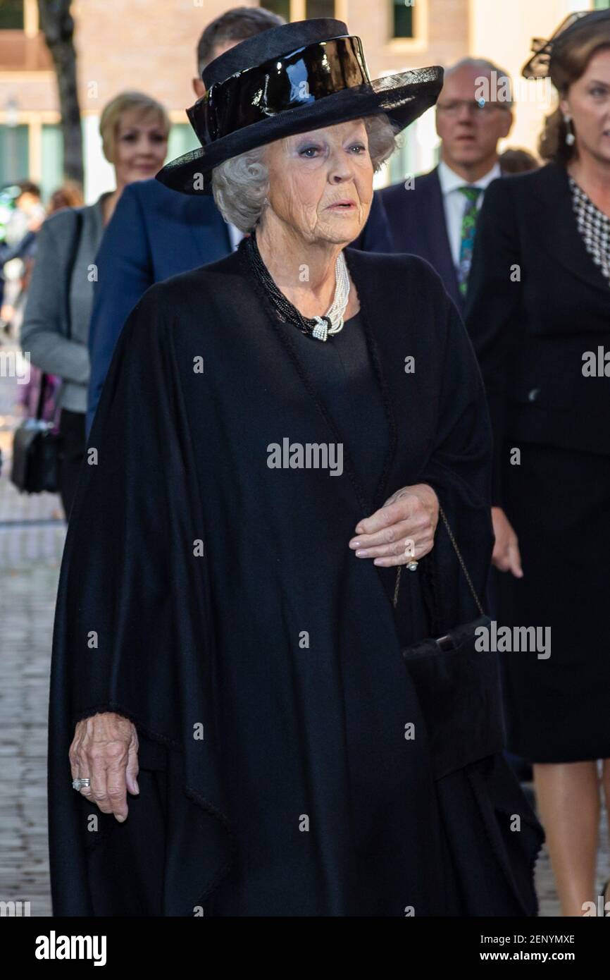 Princess Beatrix during the memorial meeting in the Oude Kerk in Putten ...