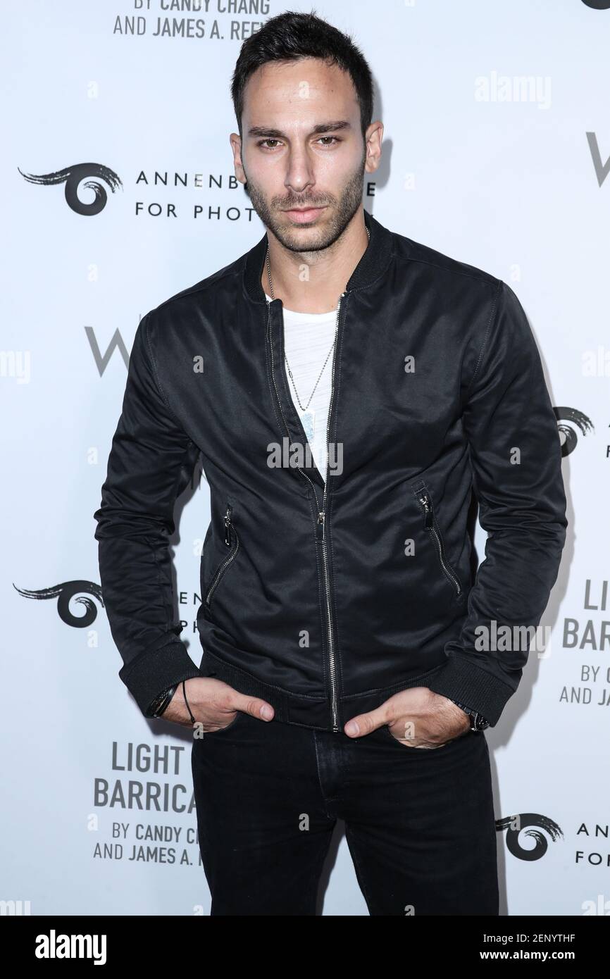 CENTURY CITY, LOS ANGELES, CALIFORNIA, USA - OCTOBER 03: Actor Jake ...