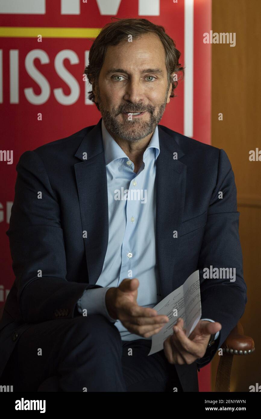 James Costos in the presentation of the "Shooting in Spain" project on ...