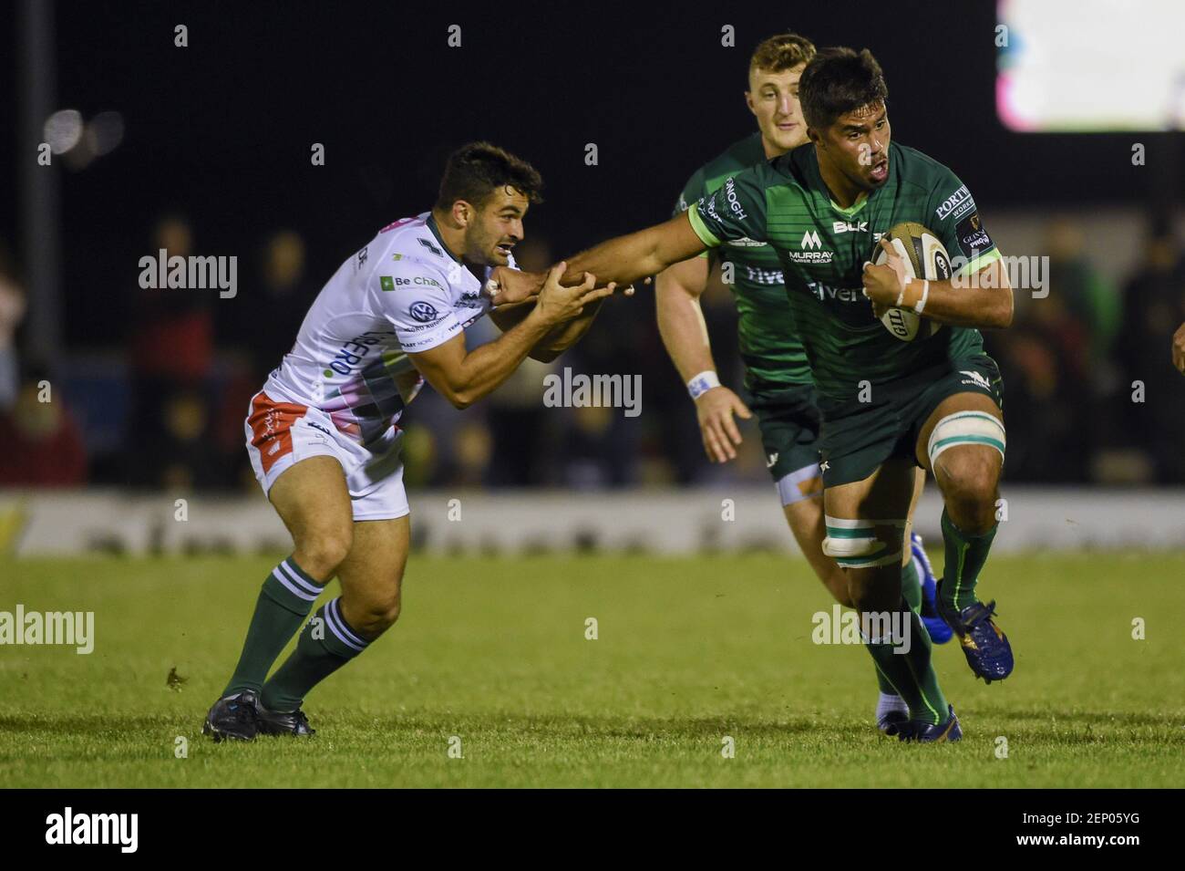 Jarrad Butler of Connacht tackled by Luca Petrozzi of Benetton during ...