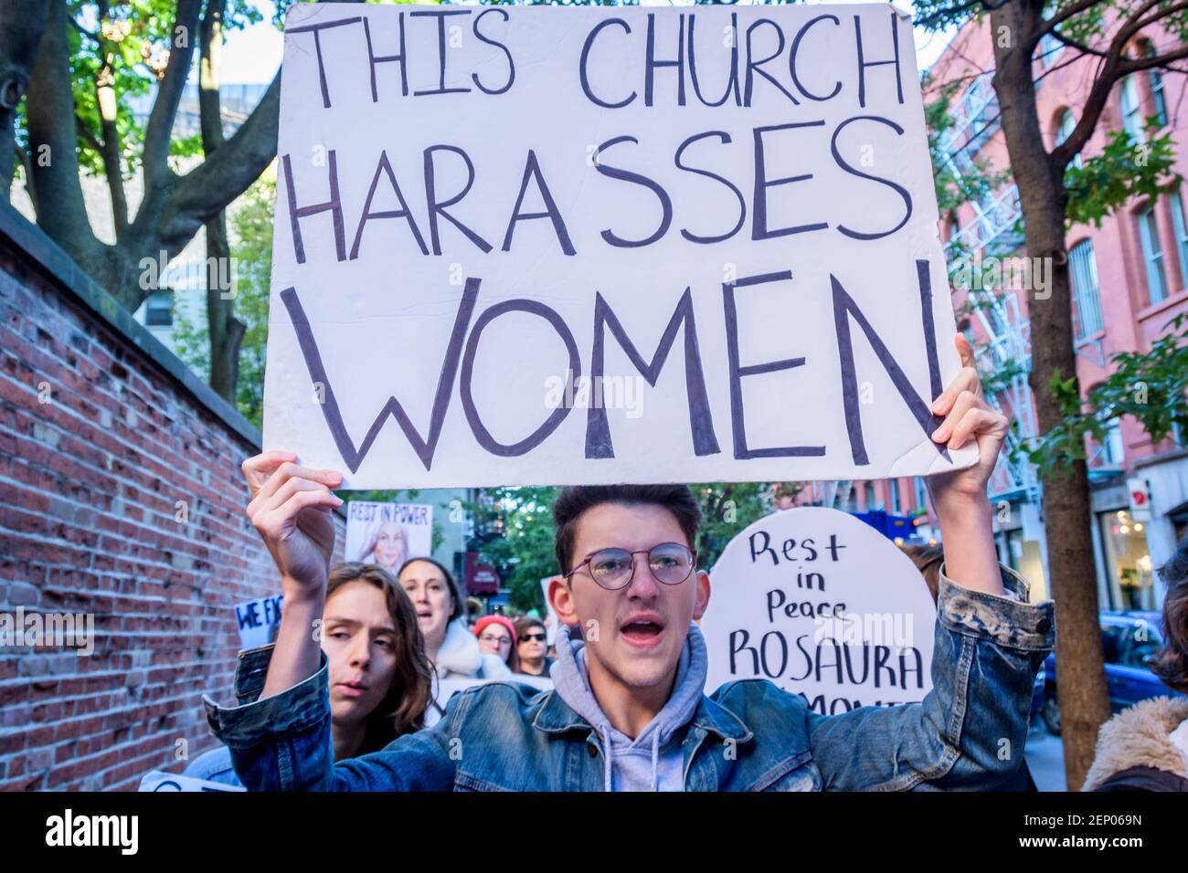 Pro choice protesters picketed outside the church where anti-abortion ...