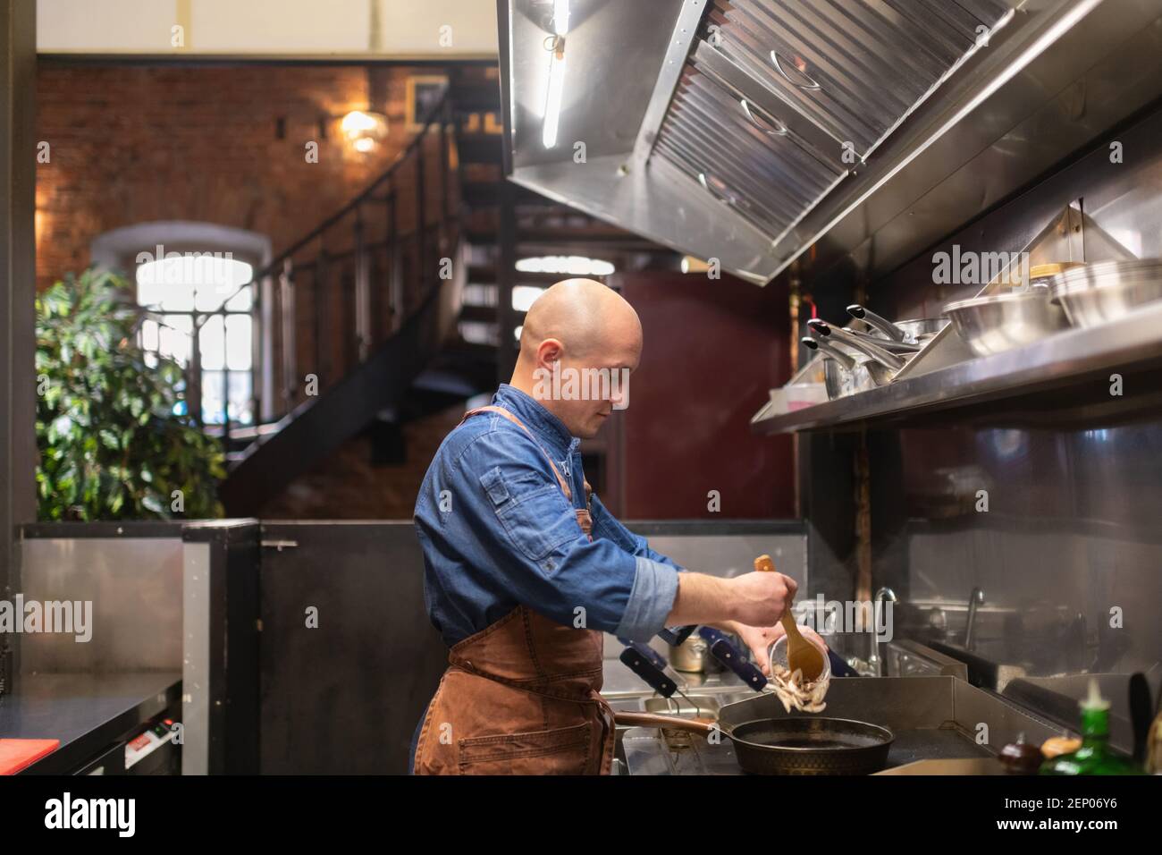 Cuisine bald chef hi-res stock photography and images - Alamy