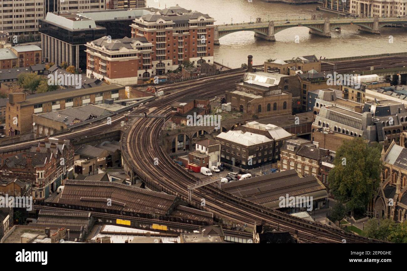 London bridge aerial borough market hi-res stock photography and images ...