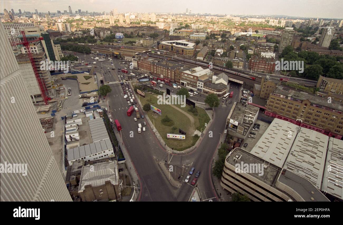 London city skyline 2001 hi-res stock photography and images - Alamy