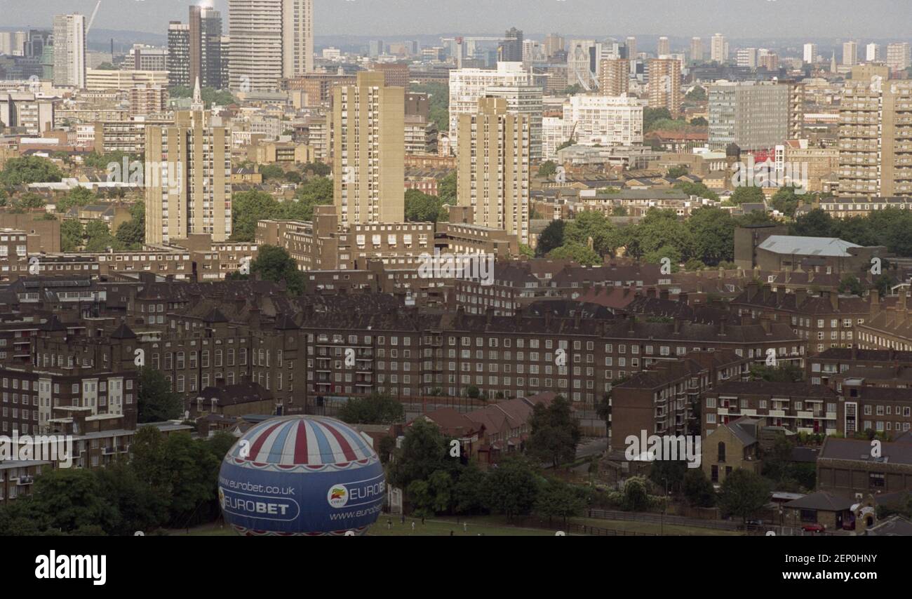 London city skyline 2001 hi-res stock photography and images - Alamy