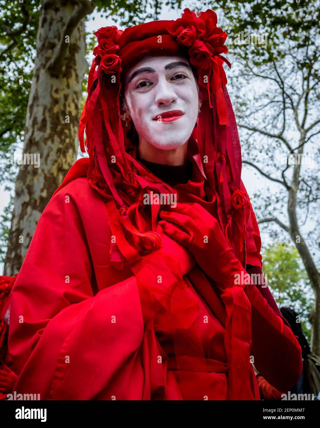 The XR Red Rebel Brigade held a solemn procession in Battery Park on ...