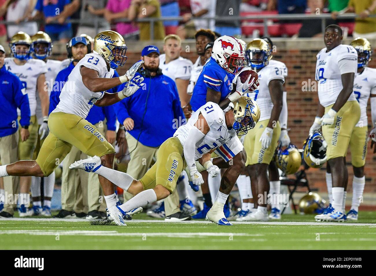 Southern Methodist Mustangs wide receiver Rashee Rice (11) catches a ...