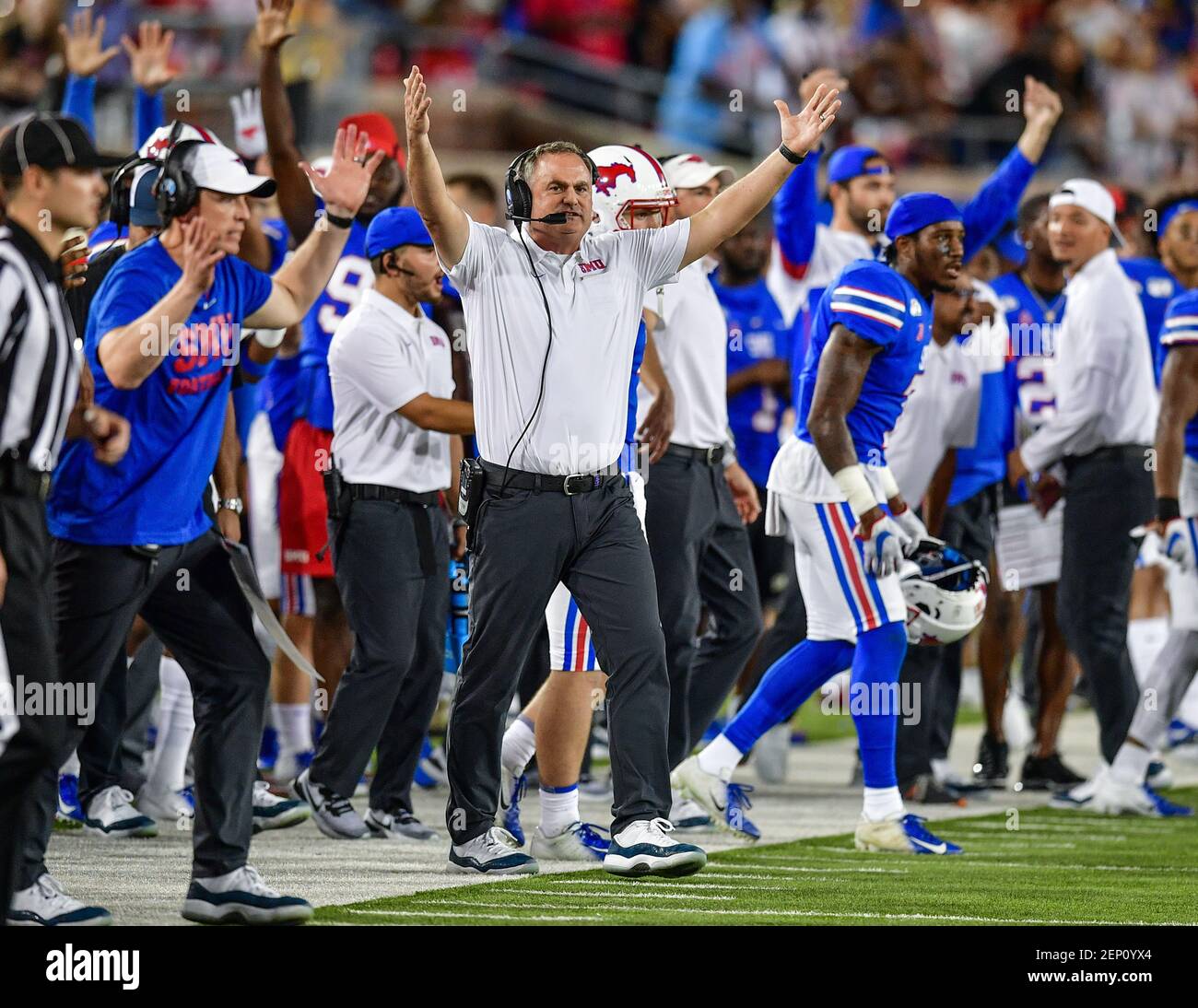 Southern Methodist Mustangs head coach Sonny Dykes in action during an ...