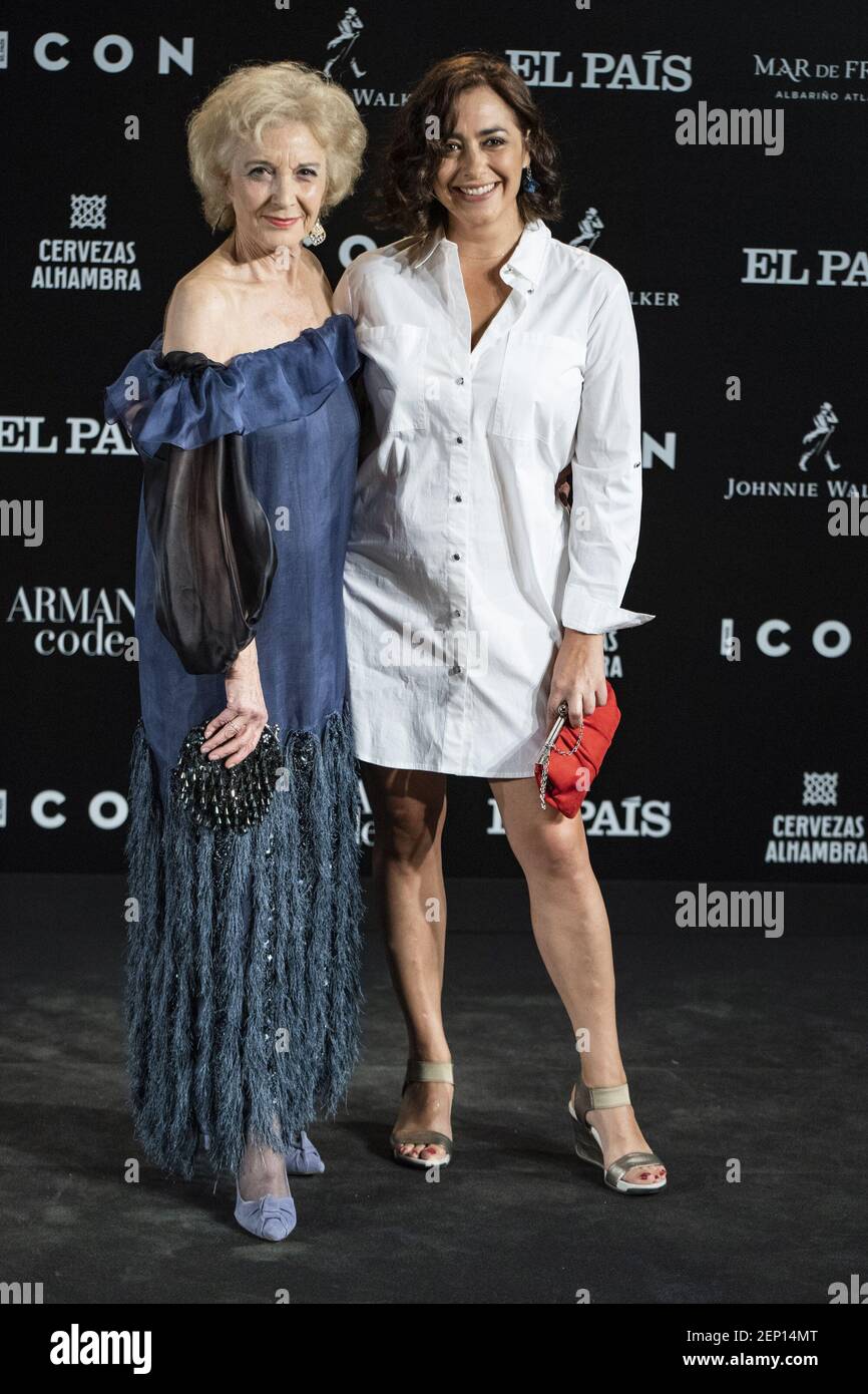 Maria Issasi and Marisa Paredes in the photocall before the ICON ...