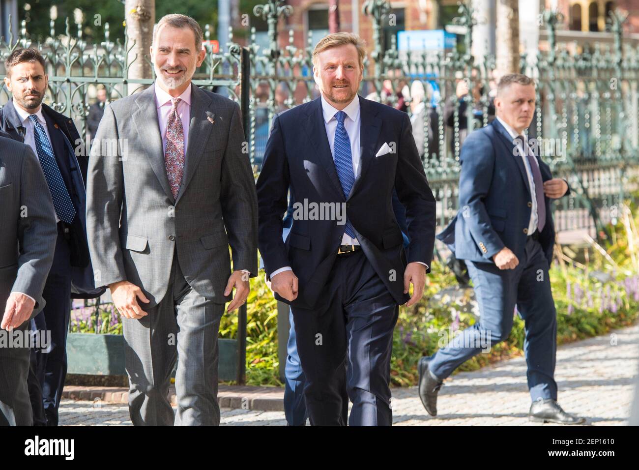 10-10-2019 Amsterdam King Felipe and King Willem-Alexander during the ...