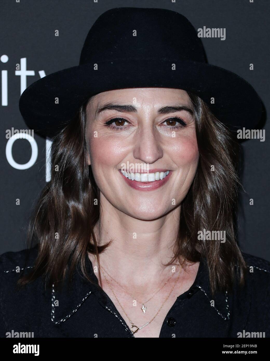 SANTA MONICA, LOS ANGELES, CALIFORNIA, USA - OCTOBER 10: Singer Sara ...