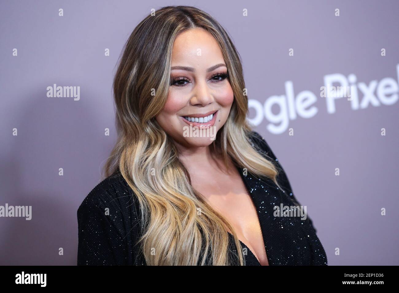 BEVERLY HILLS, LOS ANGELES, CALIFORNIA, USA - OCTOBER 11: Singer Mariah ...