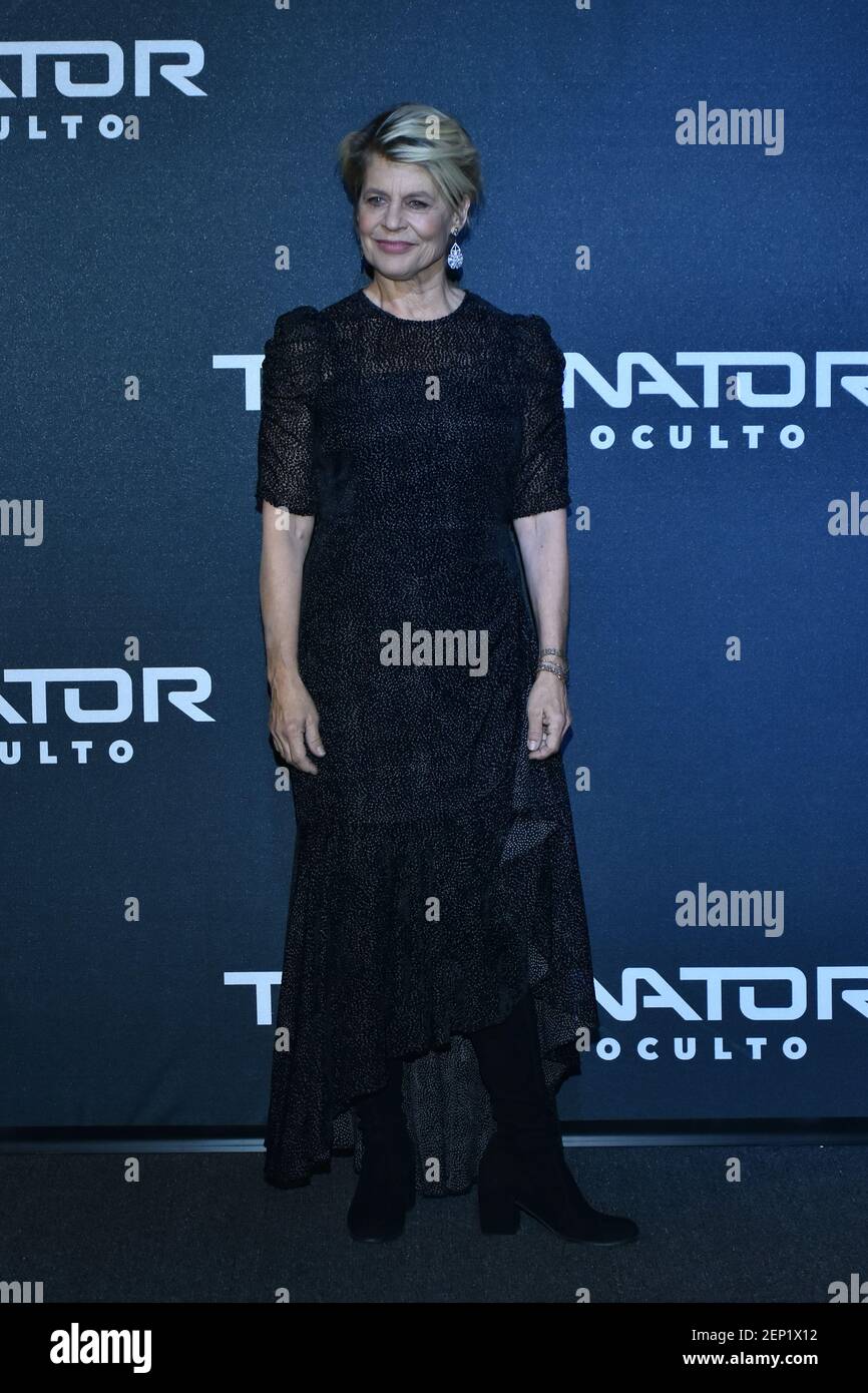 MEXICO CITY, MEXICO - OCTOBER 13: American actress Linda Hamilton poses ...