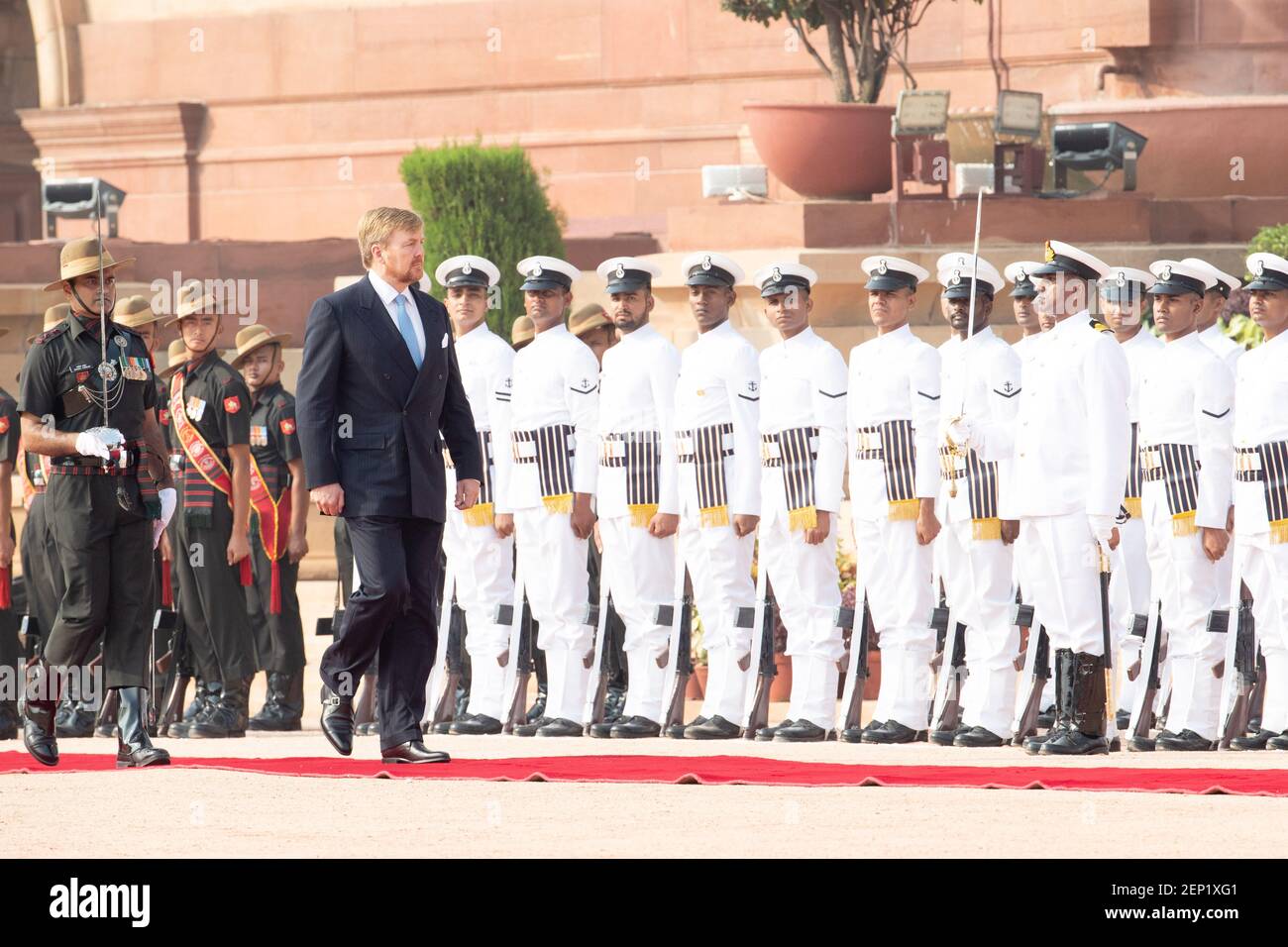 King Willem-Alexander with Prime Minister Narendra Modi and his wife ...