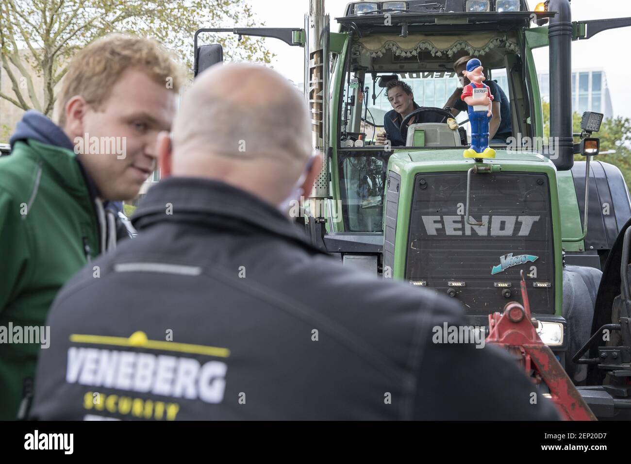 Zwolle, 14-10-2019, Provinciehuis Overijssel, dutchnews. Farmers and ...
