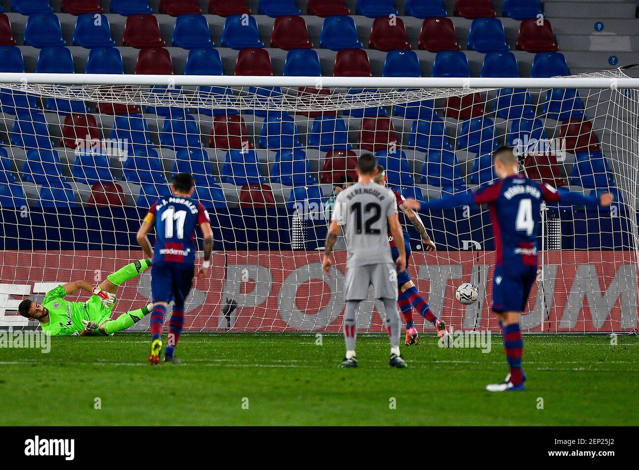 Unai simon athletic hi-res stock photography and images - Alamy