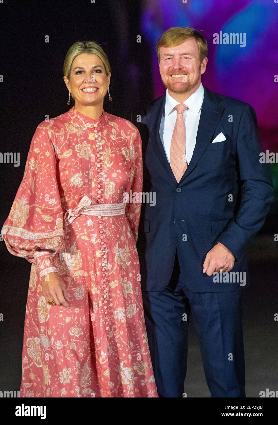 King Willem-Alexander and Queen Maxima of the Netherlands meet Dutch ...