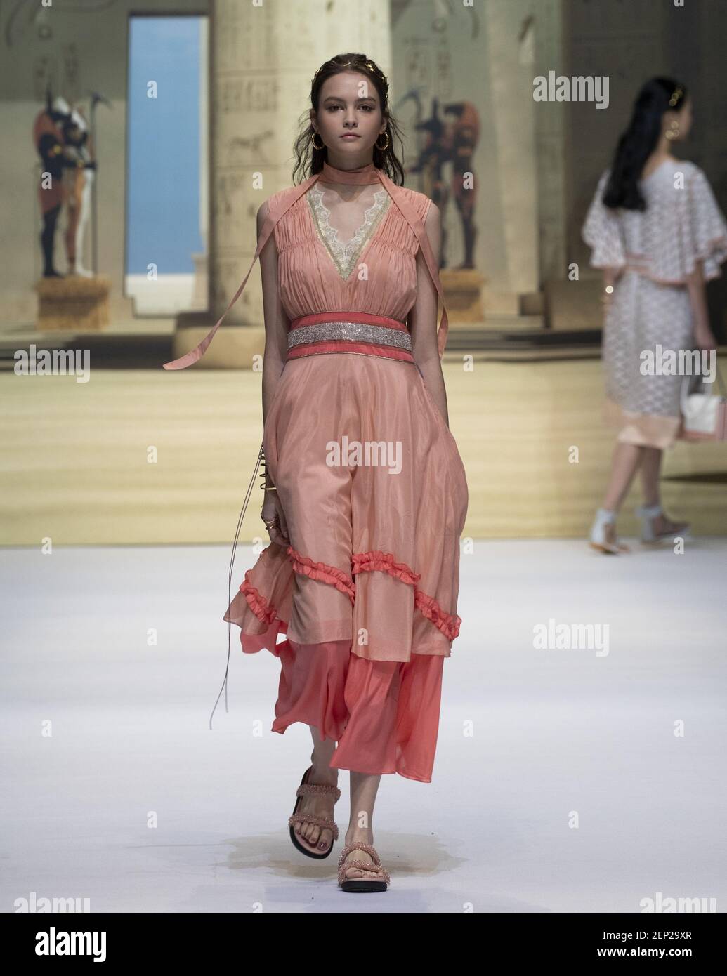 South Korean model on the runway during a 2020 S/S Seoul fashion Week ...