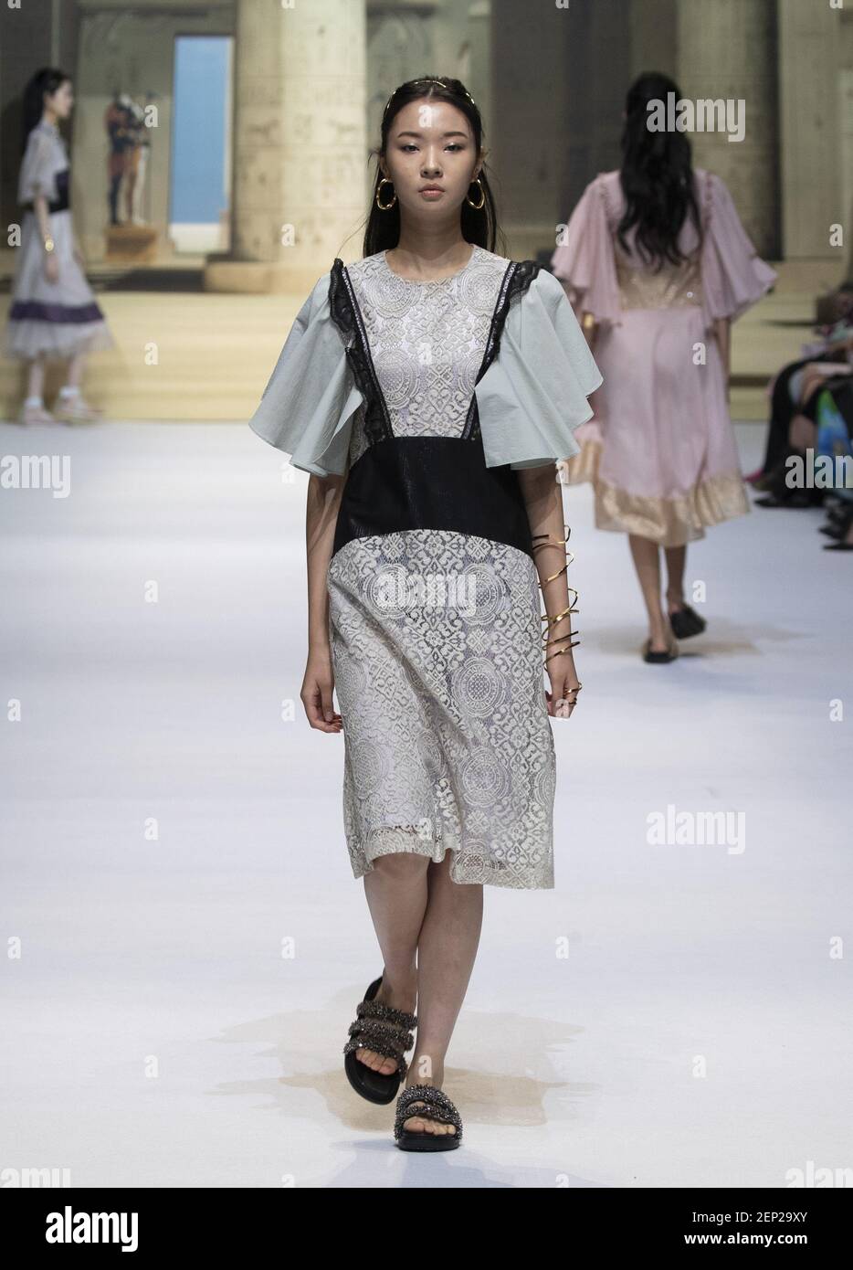 South Korean model on the runway during a 2020 S/S Seoul fashion Week ...