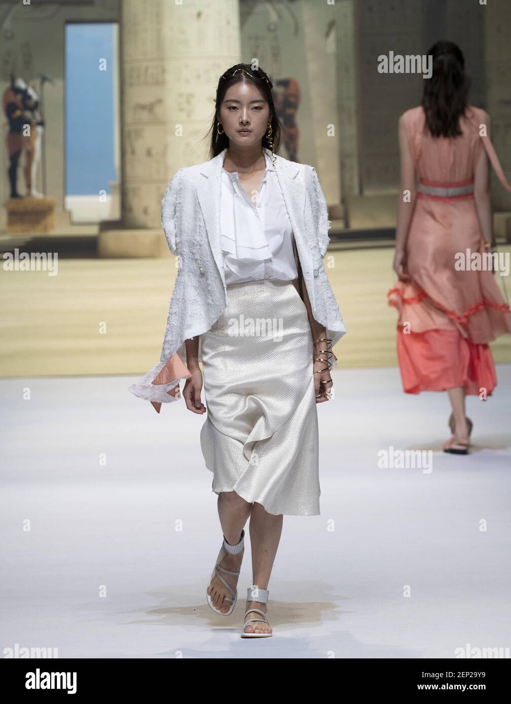 South Korean model on the runway during a 2020 S/S Seoul fashion Week ...