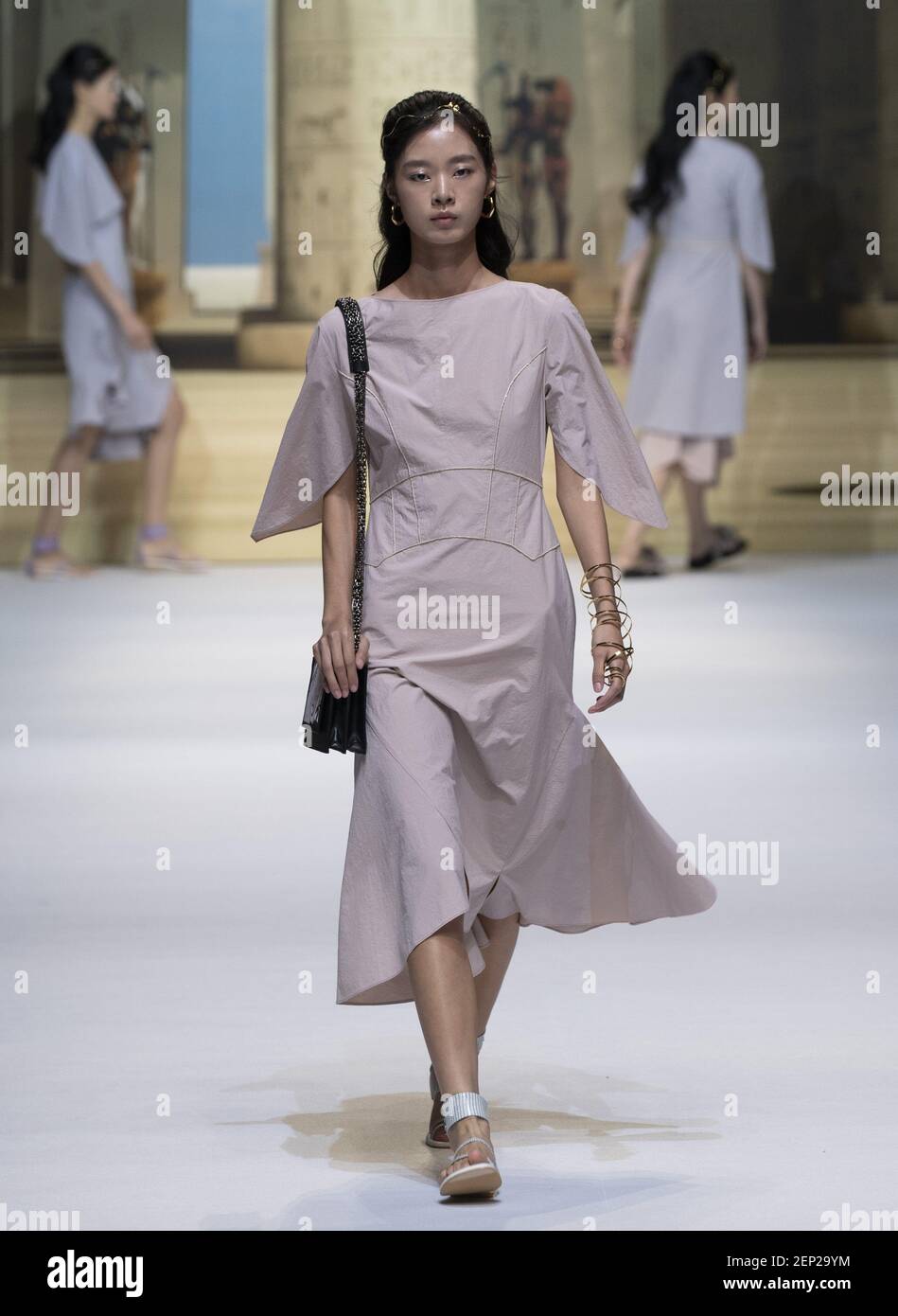South Korean model on the runway during a 2020 S/S Seoul fashion Week ...