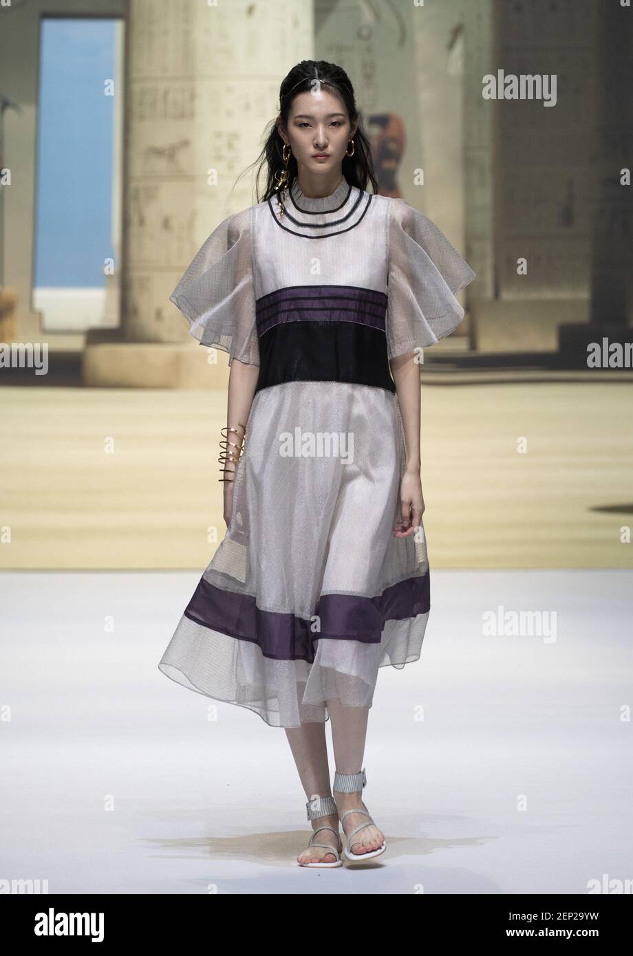 South Korean model on the runway during a 2020 S/S Seoul fashion Week ...