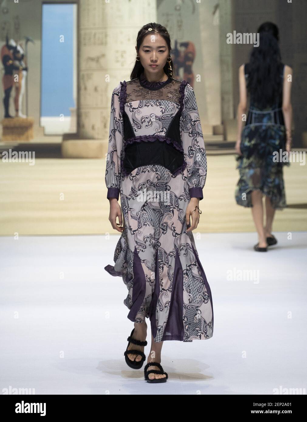 South Korean model on the runway during a 2020 S/S Seoul fashion Week ...