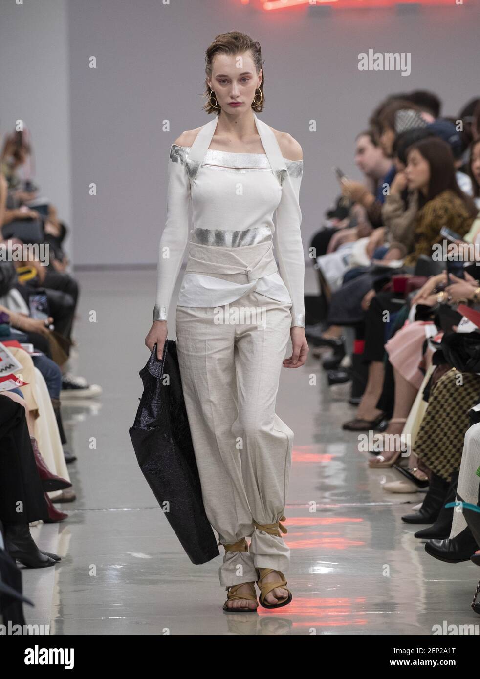 16 October 2019 - Seoul, South Korea : South Korean model on the runway ...