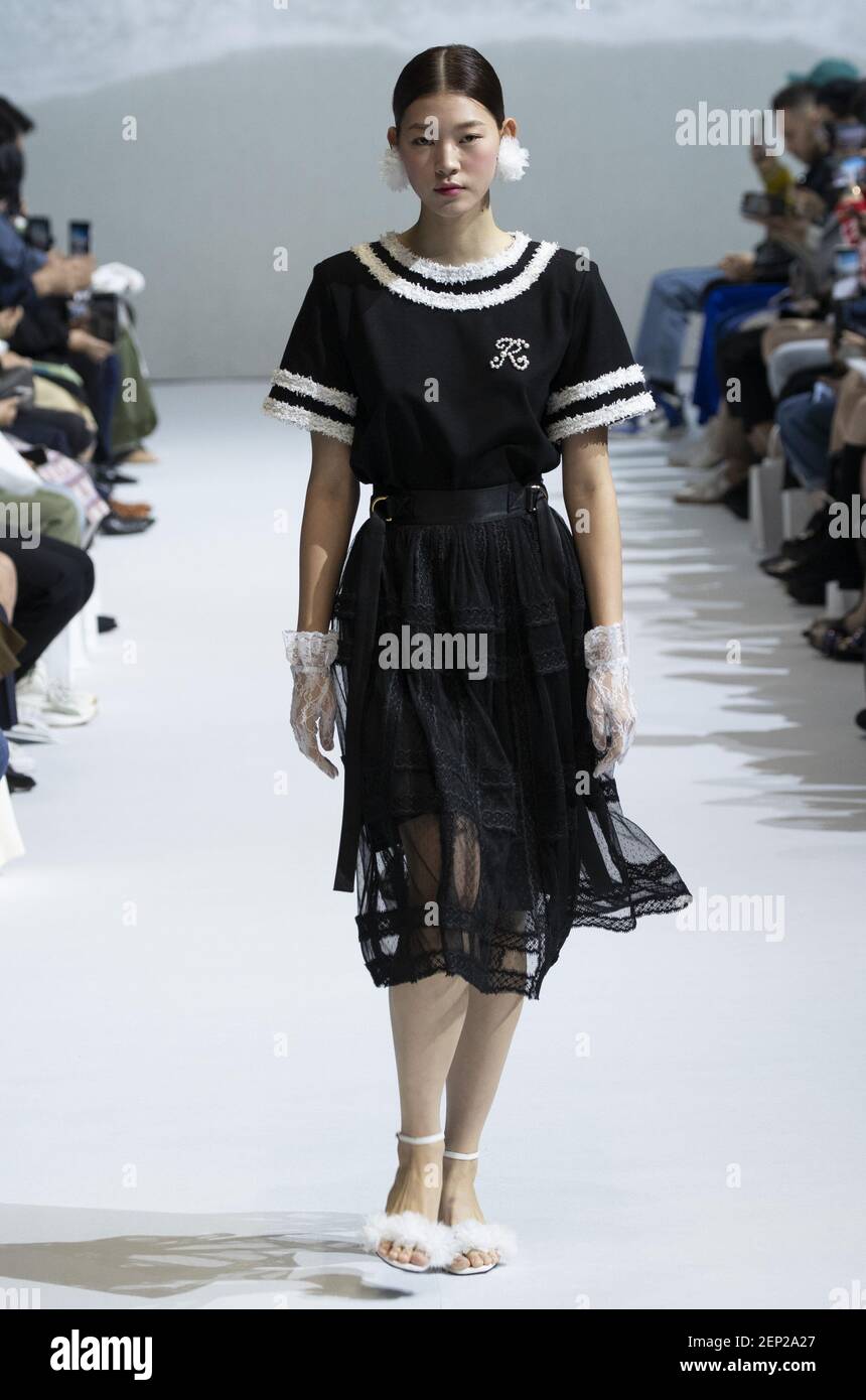 16 October 2019 - Seoul, South Korea : South Korean model on the runway ...