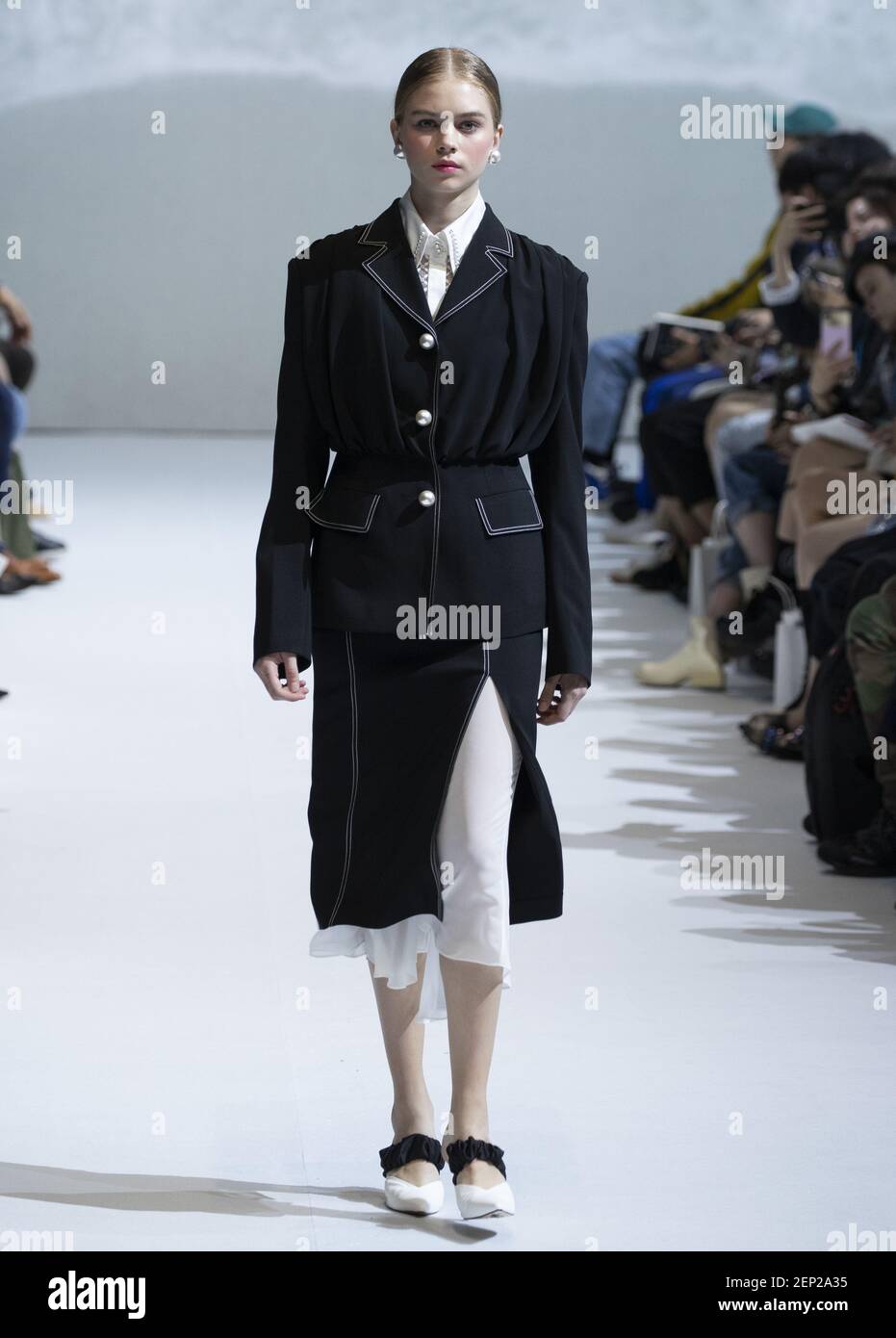 16 October 2019 - Seoul, South Korea : South Korean model on the runway ...