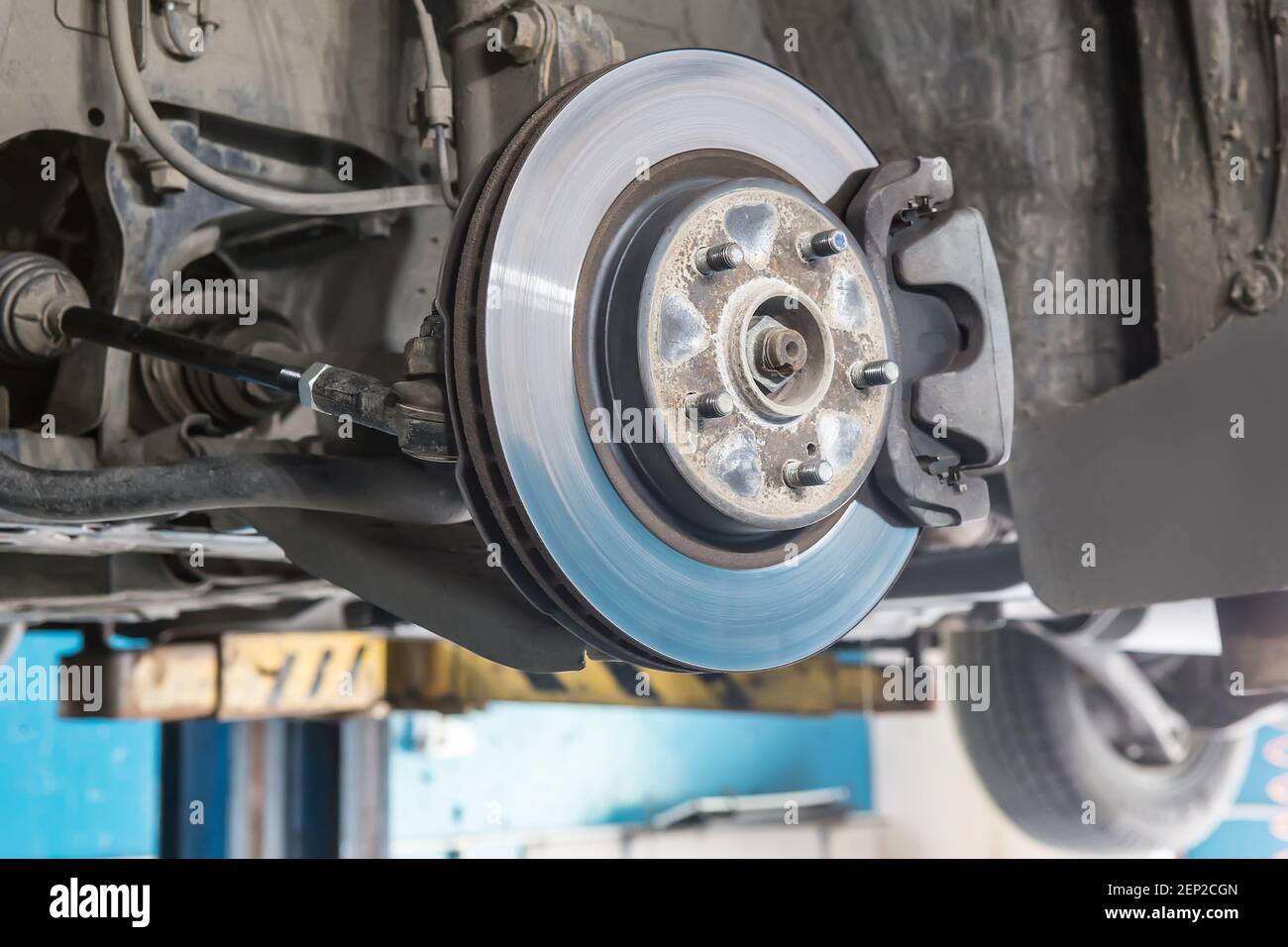 Truck without wheels hi-res stock photography and images - Alamy