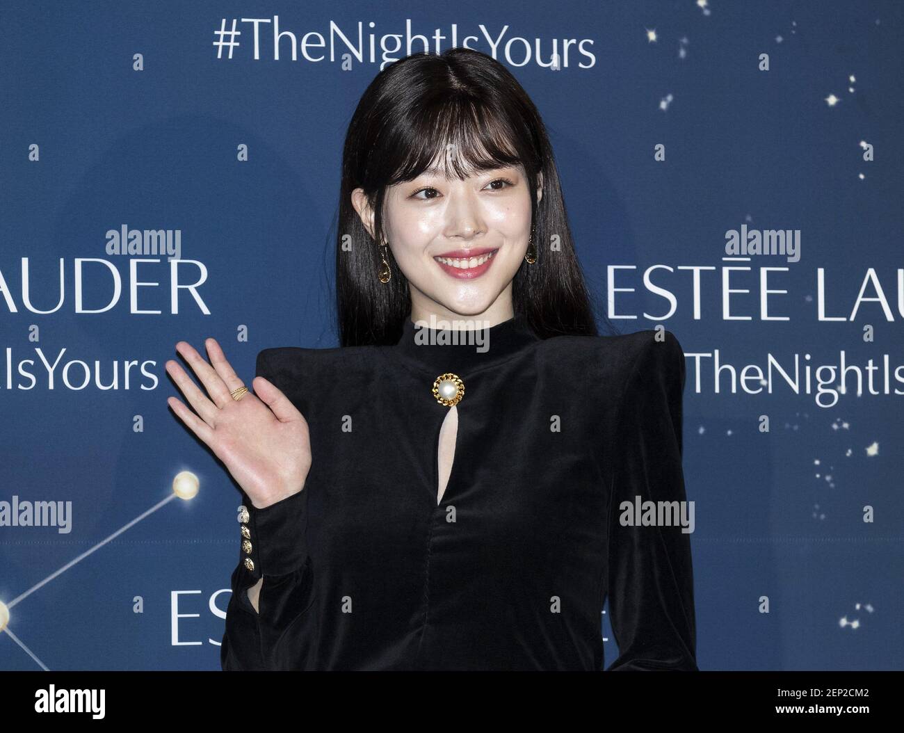 Sulli korean singer hi-res stock photography and images - Alamy
